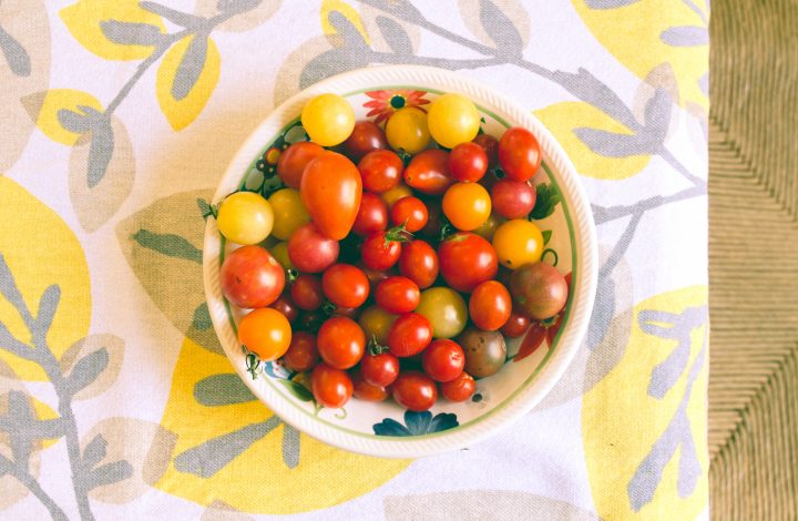 The 10 Best Cherry Tomato Varieties for Container Gardens - Garden and ...