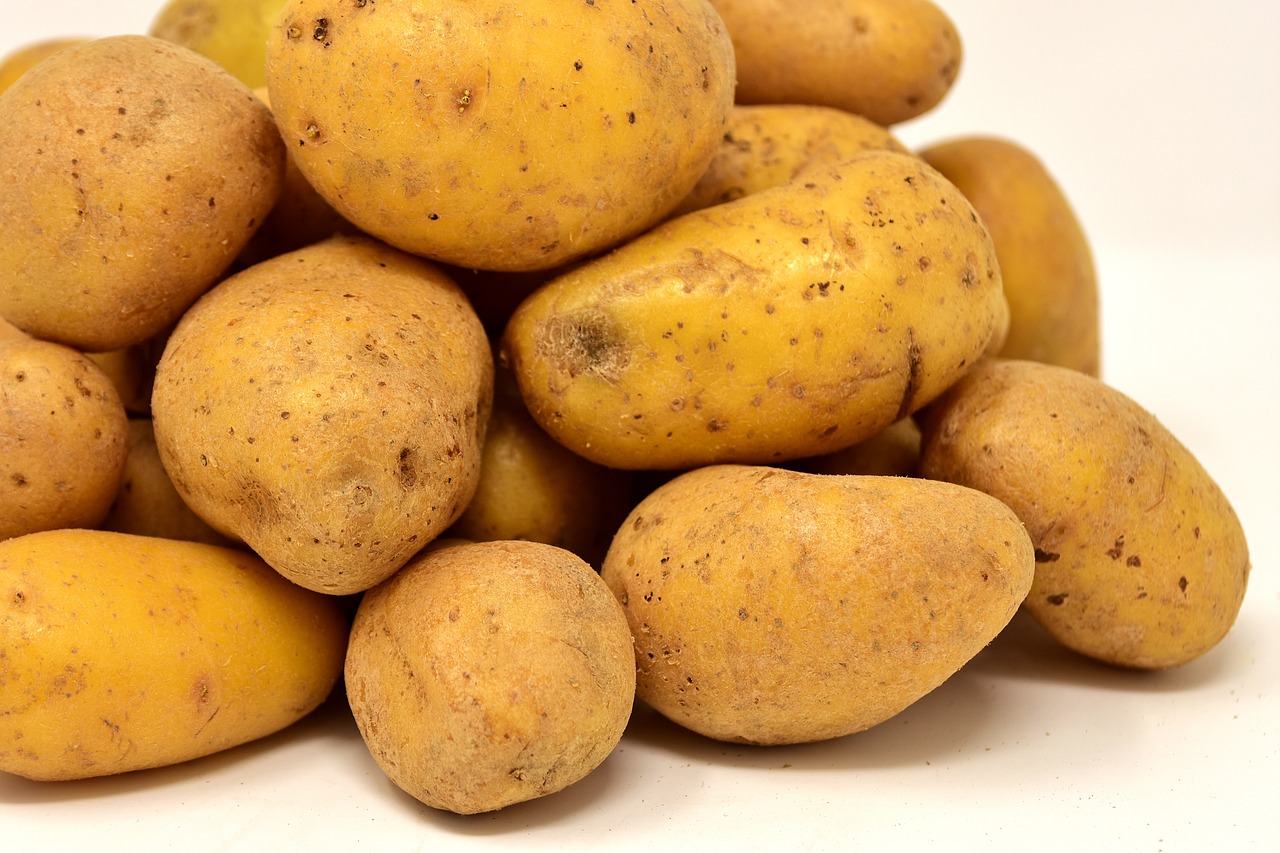 15 Most Delicious Potato Varieties to Grow in Your Garden - Garden and ...