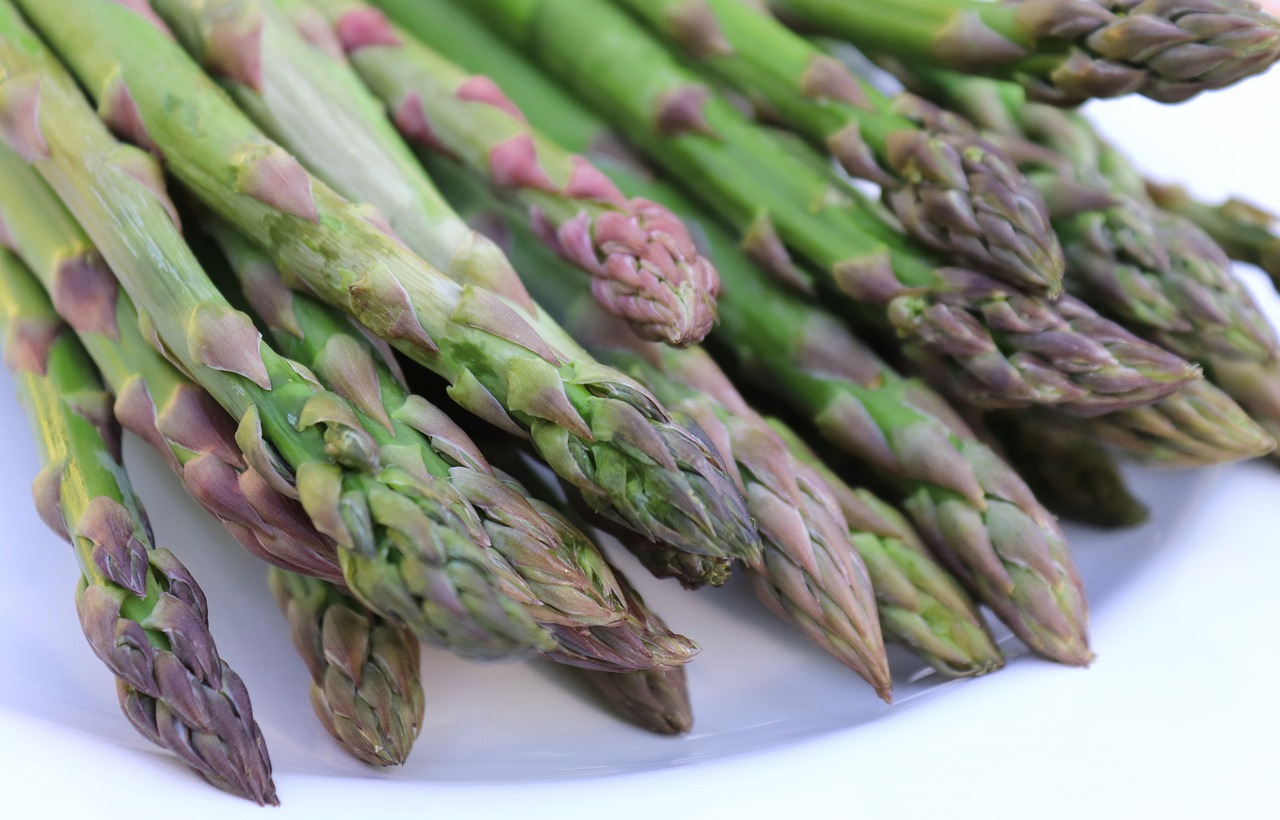 How to Grow Asparagus at Home for Delightful Perennial Harvests ...