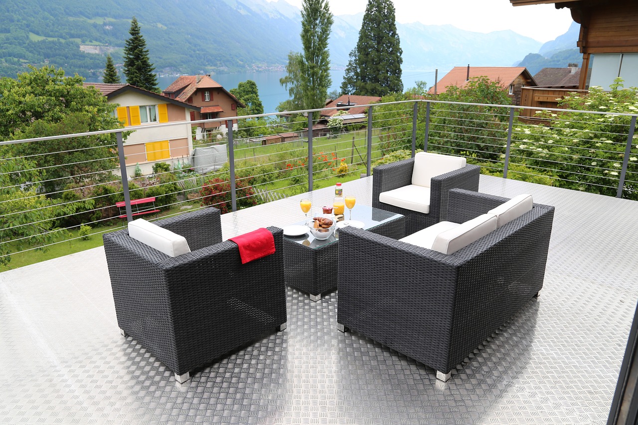 10 Balcony Furniture Ideas from Cozy to Elegant - Garden and Happy